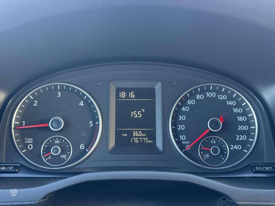 Pelēks Volkswagen Caddy 2017 Viļņa, ar dzinēja tilpumu 1.97 L un nobraukumu 177 tūkst. km par 8800 €, foto 15 vietnē AUTOMOTO.COM.LV