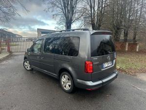 Grey Volkswagen Caddy 2018 in Taurage, with an engine capacity of 1.97 L and mileage of 529 thousand km for 8550 €, photo 4 on AUTOMOTO.COM.LV