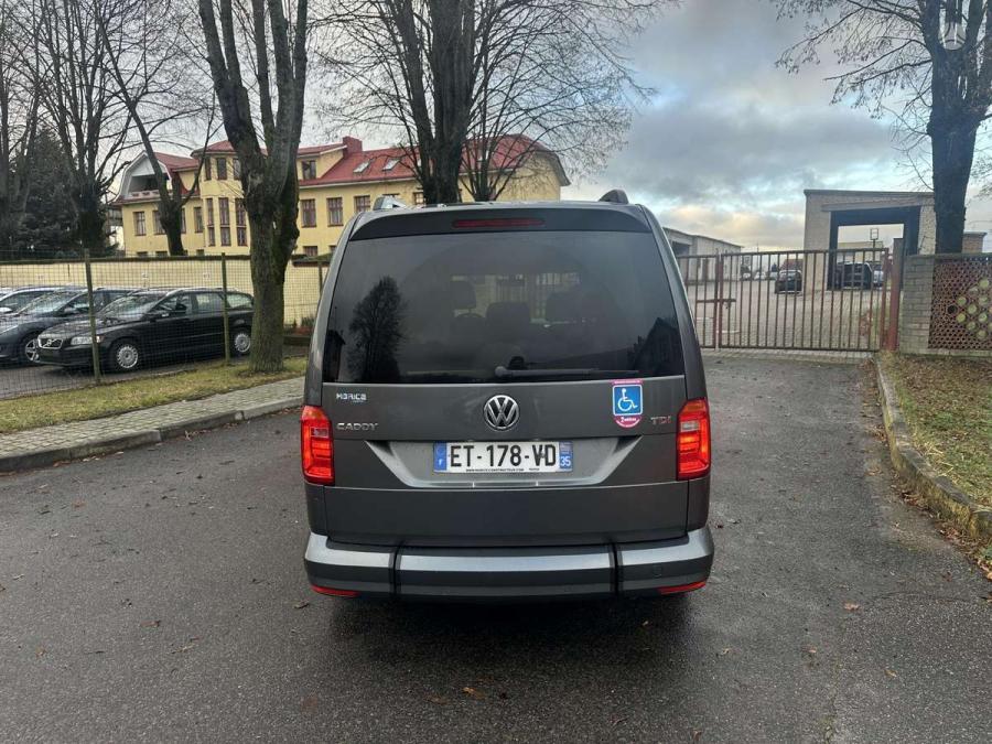 Grey Volkswagen Caddy 2018 in Taurage, with an engine capacity of 1.97 L and mileage of 529 thousand km for 8550 €, photo 6 on AUTOMOTO.COM.LV