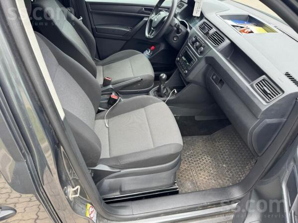 Pelēks Volkswagen Caddy 2018 Rīga, ar dzinēja tilpumu 2.00 L un nobraukumu 149 tūkst. km par 12000 €, foto 7 vietnē AUTOMOTO.COM.LV