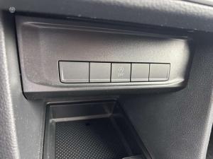 Pelēks Volkswagen Caddy 2018 Viļņa, ar dzinēja tilpumu 1.97 L un nobraukumu 84 tūkst. km par 7000 €, foto 12 vietnē AUTOMOTO.COM.LV