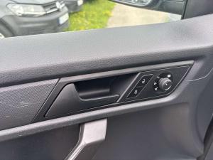 Pelēks Volkswagen Caddy 2018 Viļņa, ar dzinēja tilpumu 1.97 L un nobraukumu 84 tūkst. km par 7000 €, foto 16 vietnē AUTOMOTO.COM.LV
