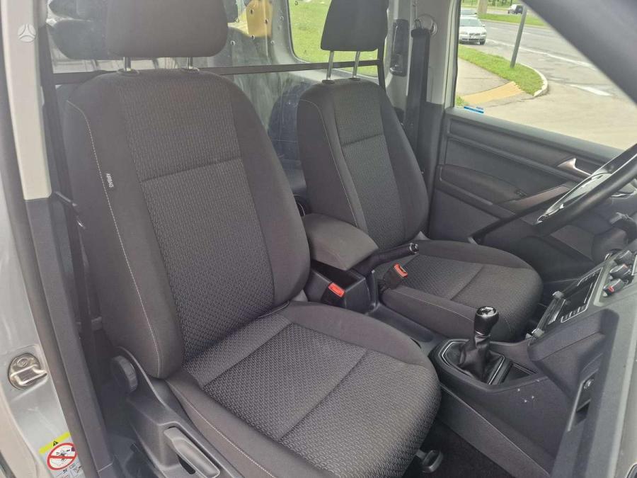 Pelēks Volkswagen Caddy 2018 Kauņa, ar dzinēja tilpumu 1.40 L un nobraukumu 99 tūkst. km par 14990 €, foto 18 vietnē AUTOMOTO.COM.LV