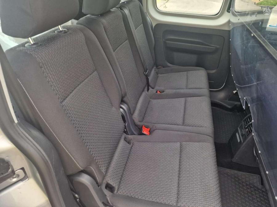 Pelēks Volkswagen Caddy 2018 Kauņa, ar dzinēja tilpumu 1.40 L un nobraukumu 99 tūkst. km par 14990 €, foto 20 vietnē AUTOMOTO.COM.LV