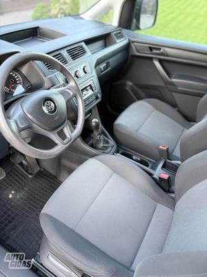 Grey Volkswagen Caddy 2018 in Vilnius, with an engine capacity of 2.00 L and mileage of 162 thousand km for 7900 €, photo 15 on AUTOMOTO.COM.LV