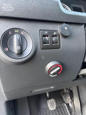 Grey Volkswagen Caddy 2018 in Vilnius, with an engine capacity of 2.00 L and mileage of 162 thousand km for 7900 €, photo 16 on AUTOMOTO.COM.LV