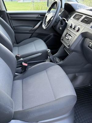 Grey Volkswagen Caddy 2018 in Vilnius, with an engine capacity of 2.00 L and mileage of 162 thousand km for 7900 €, photo 24 on AUTOMOTO.COM.LV