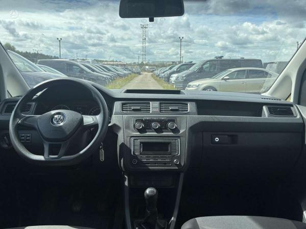 Pelēks Volkswagen Caddy 2018 Viļņa, ar dzinēja tilpumu 1.97 L un nobraukumu 127 tūkst. km par 8400 €, foto 9 vietnē AUTOMOTO.COM.LV