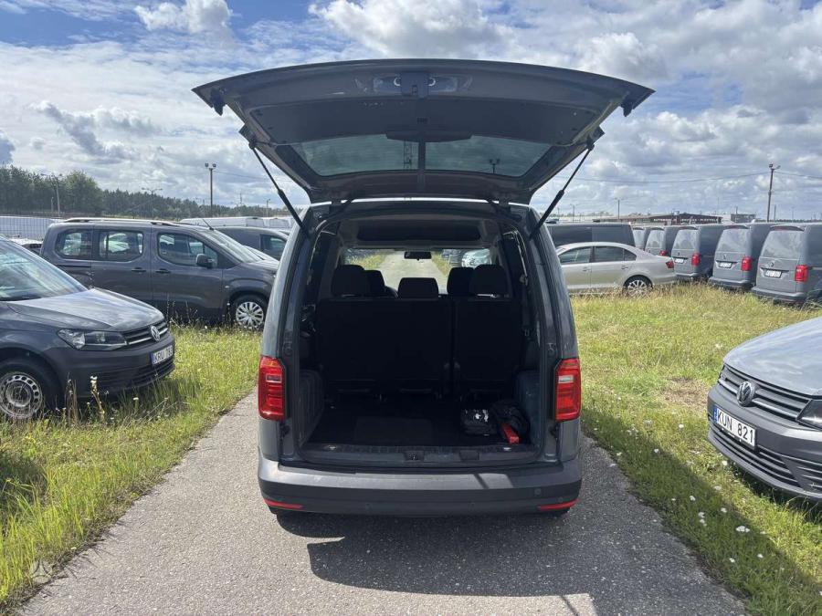 Grey Volkswagen Caddy 2018 in Vilnius, with an engine capacity of 1.97 L and mileage of 127 thousand km for 8400 €, photo 19 on AUTOMOTO.COM.LV