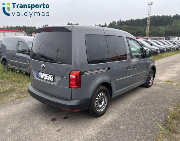 Grey Volkswagen Caddy 2018 in Vilnius, with an engine capacity of 1.97 L and mileage of 136 thousand km for 7000 €, photo 5 on AUTOMOTO.COM.LV