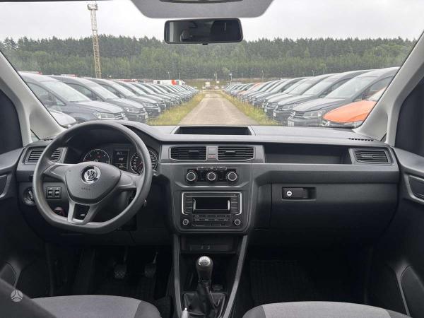 Grey Volkswagen Caddy 2018 in Vilnius, with an engine capacity of 1.97 L and mileage of 136 thousand km for 7000 €, photo 9 on AUTOMOTO.COM.LV