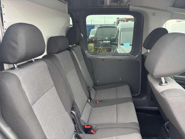 Grey Volkswagen Caddy 2018 in Vilnius, with an engine capacity of 1.97 L and mileage of 136 thousand km for 7000 €, photo 11 on AUTOMOTO.COM.LV