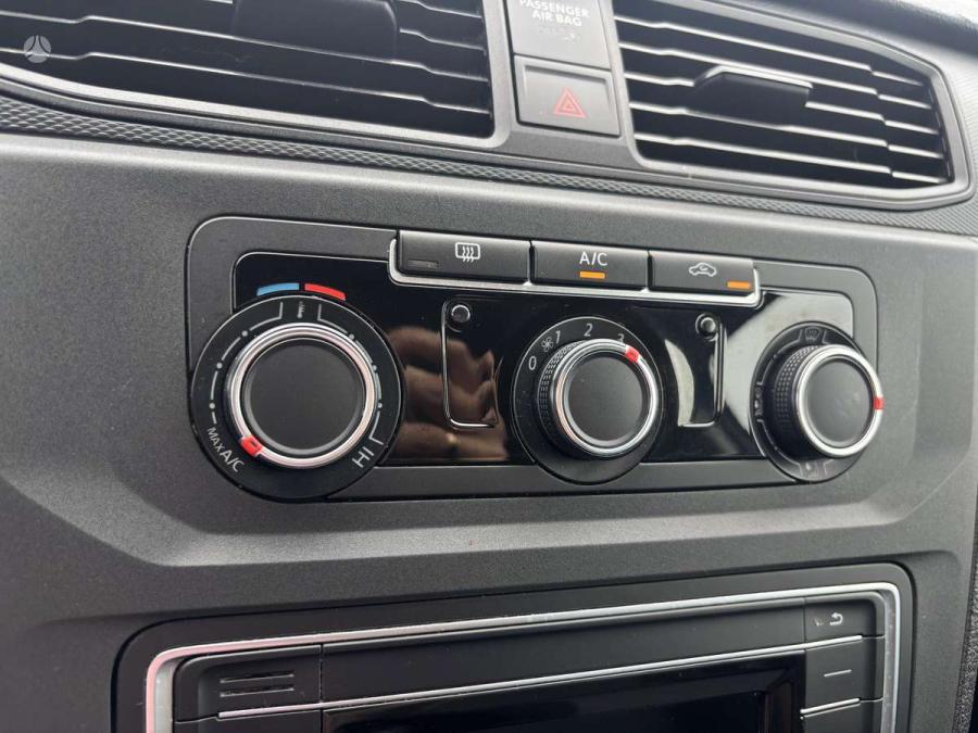 Grey Volkswagen Caddy 2018 in Vilnius, with an engine capacity of 1.97 L and mileage of 136 thousand km for 7000 €, photo 12 on AUTOMOTO.COM.LV