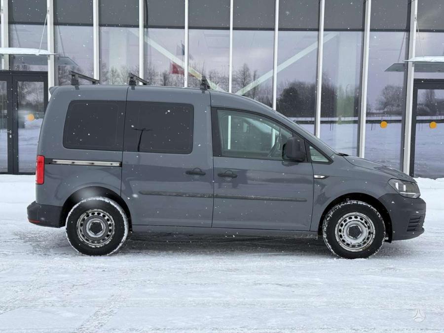Grey Volkswagen Caddy 2019 in Vilnius, with an engine capacity of 1.97 L and mileage of 244 thousand km for 7400 €, photo 2 on AUTOMOTO.COM.LV