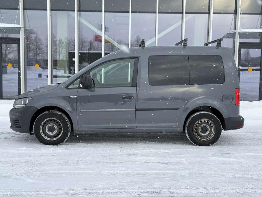Grey Volkswagen Caddy 2019 in Vilnius, with an engine capacity of 1.97 L and mileage of 244 thousand km for 7400 €, photo 7 on AUTOMOTO.COM.LV