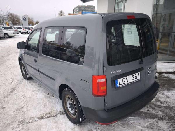 Pelēks Volkswagen Caddy 2019 Šauļi, ar dzinēja tilpumu 1.97 L un nobraukumu 275 tūkst. km par 9500 €, foto 4 vietnē AUTOMOTO.COM.LV