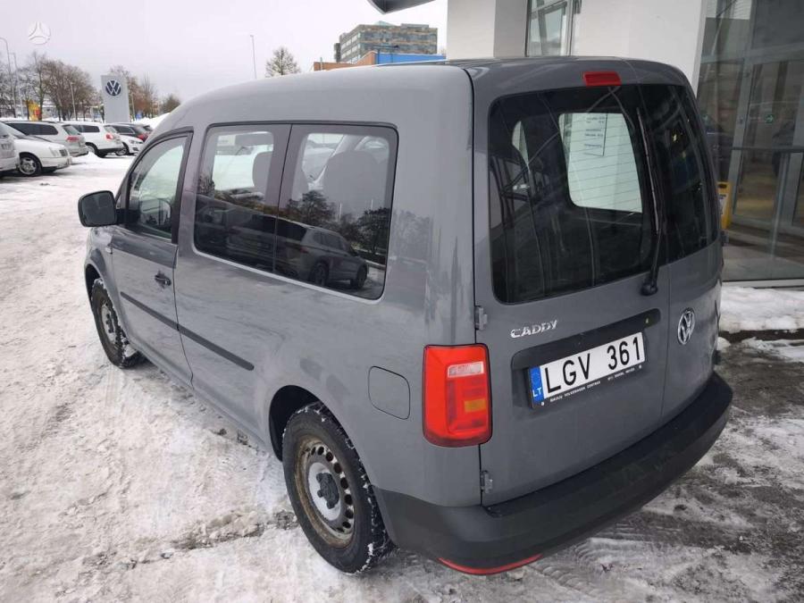 Pelēks Volkswagen Caddy 2019 Šauļi, ar dzinēja tilpumu 1.97 L un nobraukumu 275 tūkst. km par 9500 €, foto 4 vietnē AUTOMOTO.COM.LV