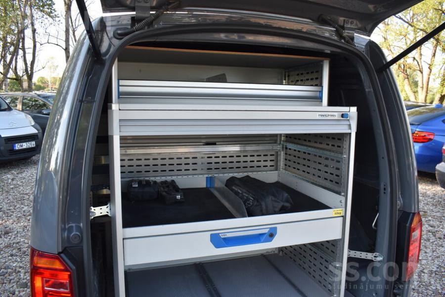 Pelēks Volkswagen Caddy 2019 Kuldīga, ar dzinēja tilpumu 2.00 L un nobraukumu 0 tūkst. km par 12350 €, foto 10 vietnē AUTOMOTO.COM.LV