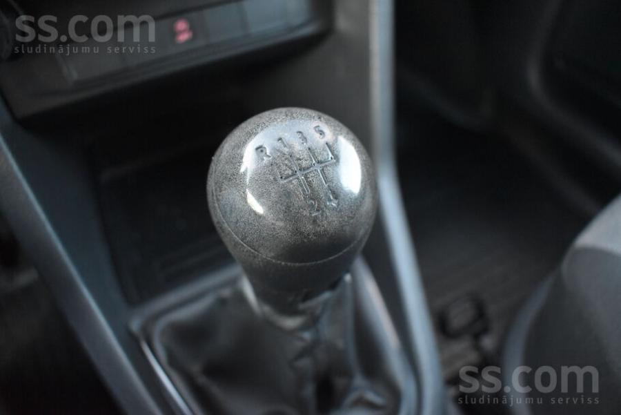 Pelēks Volkswagen Caddy 2019 Kuldīga, ar dzinēja tilpumu 2.00 L un nobraukumu 0 tūkst. km par 12350 €, foto 12 vietnē AUTOMOTO.COM.LV