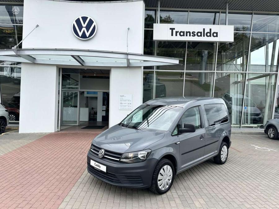 Grey Volkswagen Caddy 2019 in Siauliai, with an engine capacity of 1.97 L and mileage of 114 thousand km for 13900 €, photo 1 on AUTOMOTO.COM.LV