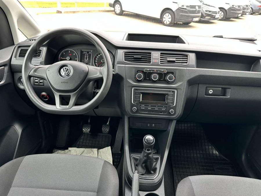Grey Volkswagen Caddy 2019 in Siauliai, with an engine capacity of 1.97 L and mileage of 114 thousand km for 13900 €, photo 15 on AUTOMOTO.COM.LV