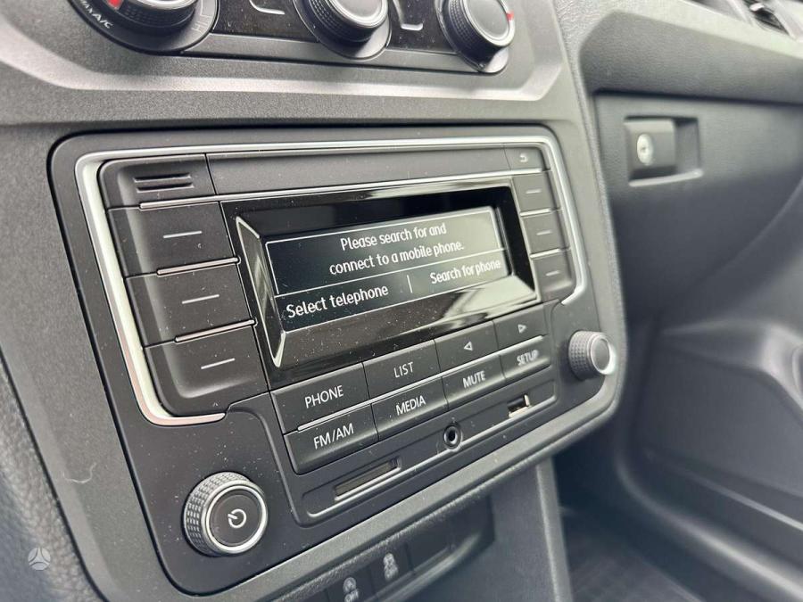 Grey Volkswagen Caddy 2019 in Siauliai, with an engine capacity of 1.97 L and mileage of 114 thousand km for 13900 €, photo 23 on AUTOMOTO.COM.LV