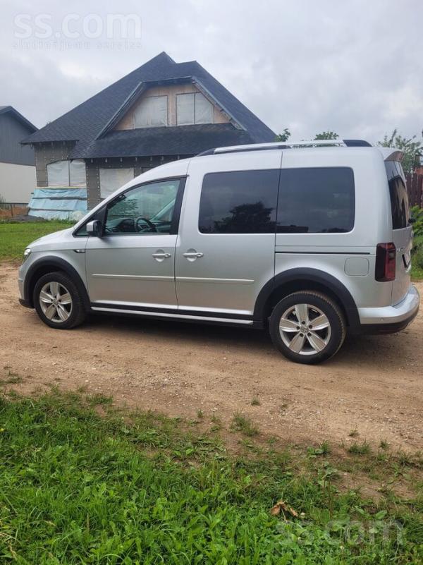 Pelēks Volkswagen Caddy 2019 Valmiera, ar dzinēja tilpumu 2.00 L un nobraukumu 38 tūkst. km par 15000 €, foto 2 vietnē AUTOMOTO.COM.LV
