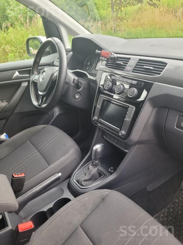 Pelēks Volkswagen Caddy 2019 Valmiera, ar dzinēja tilpumu 2.00 L un nobraukumu 38 tūkst. km par 15000 €, foto 4 vietnē AUTOMOTO.COM.LV