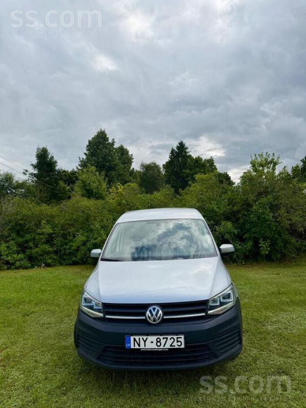 Pelēks Volkswagen Caddy 2019 Liepāja, ar dzinēja tilpumu 2.00 L un nobraukumu 265 tūkst. km par 13500 €, foto 3 vietnē AUTOMOTO.COM.LV