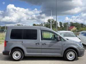 Grey Volkswagen Caddy 2019 in Vilnius, with an engine capacity of 1.97 L and mileage of 170 thousand km for 9999 €, photo 3 on AUTOMOTO.COM.LV