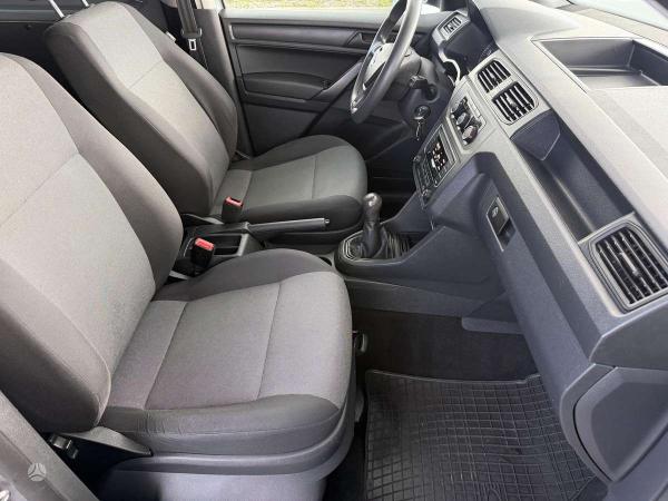 Grey Volkswagen Caddy 2019 in Vilnius, with an engine capacity of 1.97 L and mileage of 170 thousand km for 9999 €, photo 9 on AUTOMOTO.COM.LV