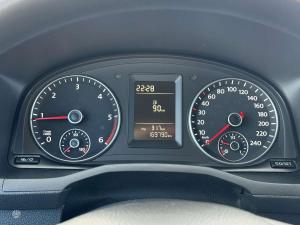 Grey Volkswagen Caddy 2019 in Vilnius, with an engine capacity of 1.97 L and mileage of 170 thousand km for 9999 €, photo 16 on AUTOMOTO.COM.LV