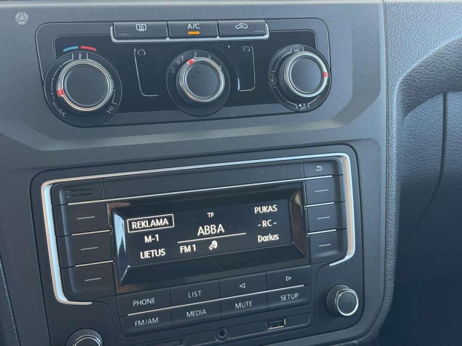 Grey Volkswagen Caddy 2019 in Vilnius, with an engine capacity of 1.97 L and mileage of 170 thousand km for 9999 €, photo 17 on AUTOMOTO.COM.LV