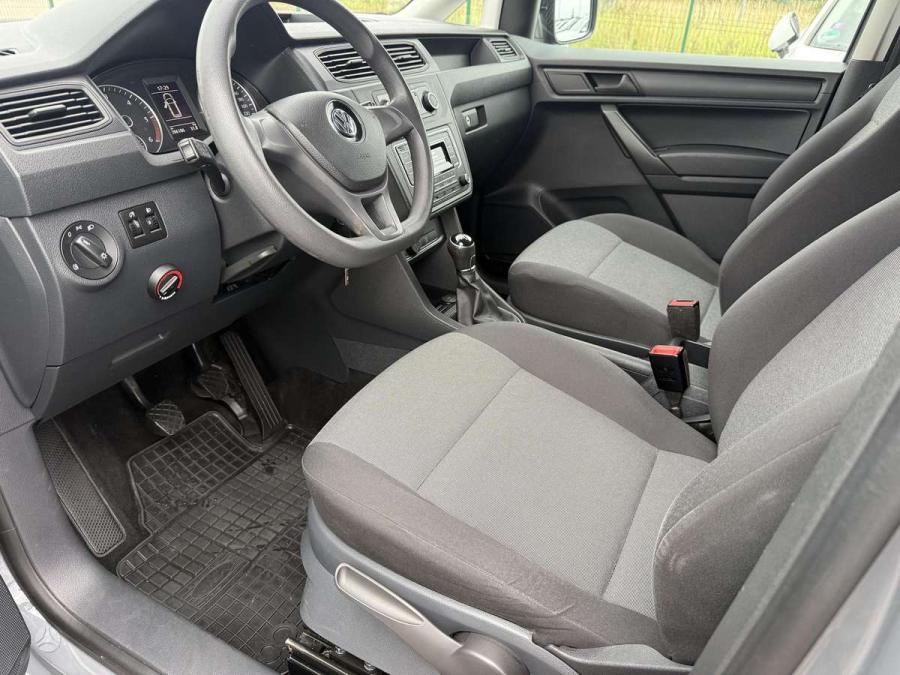 Pelēks Volkswagen Caddy 2019 Viļņa, ar dzinēja tilpumu 1.97 L un nobraukumu 206 tūkst. km par 11800 €, foto 19 vietnē AUTOMOTO.COM.LV