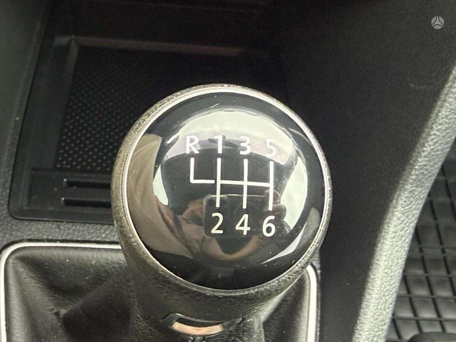 Pelēks Volkswagen Caddy 2019 Viļņa, ar dzinēja tilpumu 1.97 L un nobraukumu 206 tūkst. km par 11800 €, foto 29 vietnē AUTOMOTO.COM.LV