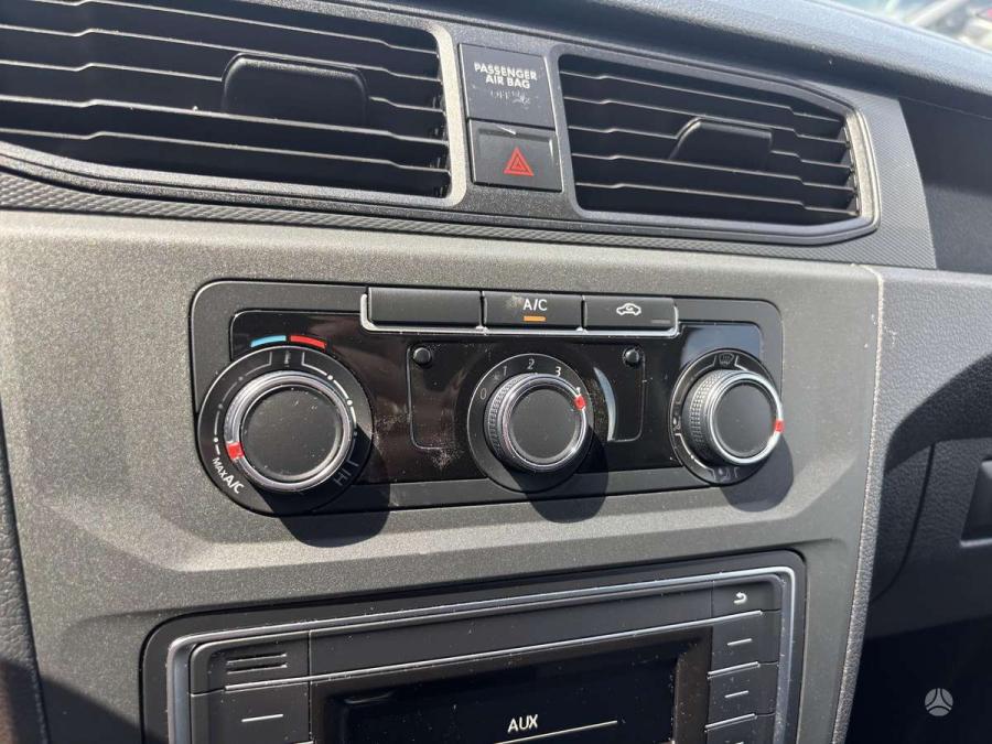Grey Volkswagen Caddy 2019 in Vilnius, with an engine capacity of 1.97 L and mileage of 153 thousand km for 8000 €, photo 14 on AUTOMOTO.COM.LV