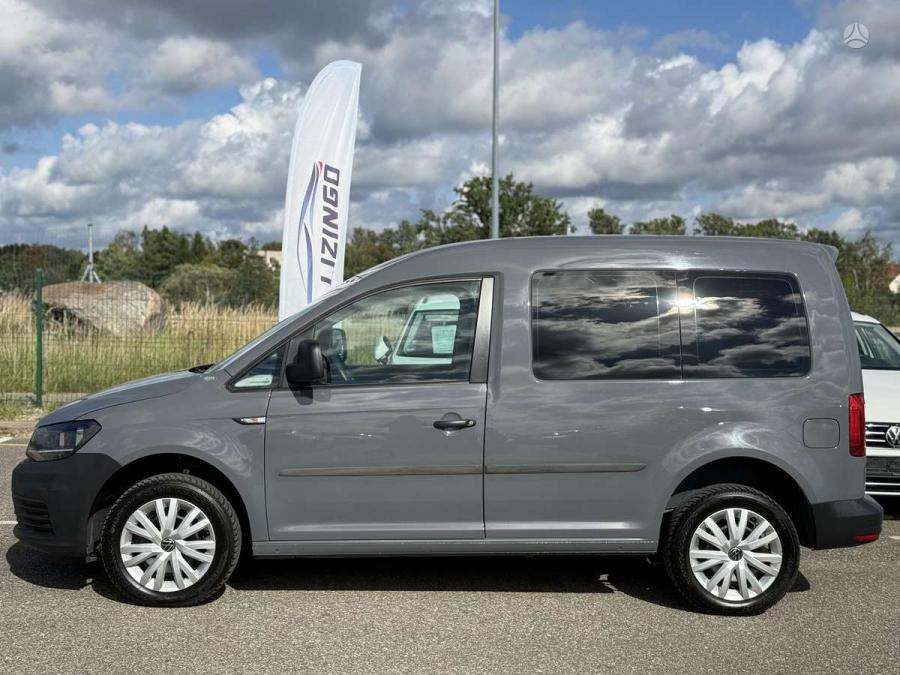 Pelēks Volkswagen Caddy 2019 Viļņa, ar dzinēja tilpumu 1.97 L un nobraukumu 185 tūkst. km par 11999 €, foto 8 vietnē AUTOMOTO.COM.LV