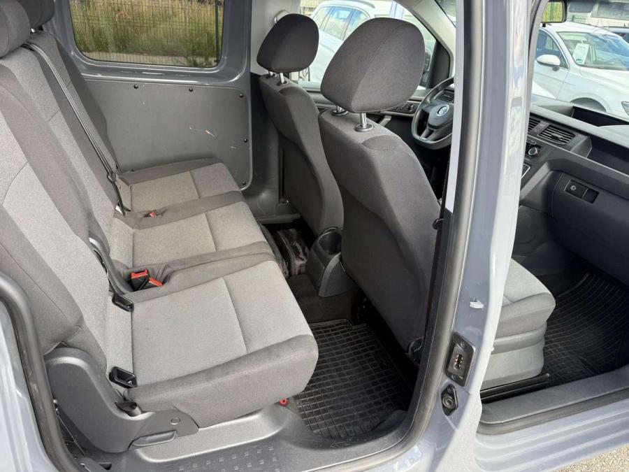 Pelēks Volkswagen Caddy 2019 Viļņa, ar dzinēja tilpumu 1.97 L un nobraukumu 185 tūkst. km par 11999 €, foto 11 vietnē AUTOMOTO.COM.LV