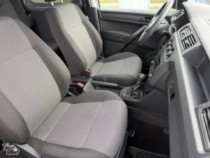 Grey Volkswagen Caddy 2019 in Vilnius, with an engine capacity of 2.00 L and mileage of 211 thousand km for 9999 €, photo 16 on AUTOMOTO.COM.LV