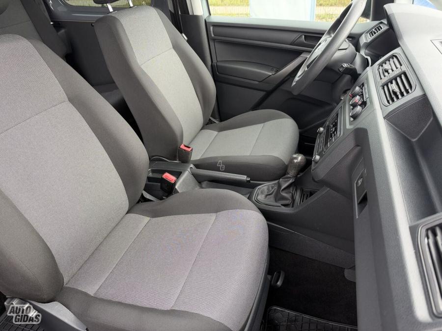 Grey Volkswagen Caddy 2019 in Vilnius, with an engine capacity of 2.00 L and mileage of 211 thousand km for 9999 €, photo 16 on AUTOMOTO.COM.LV