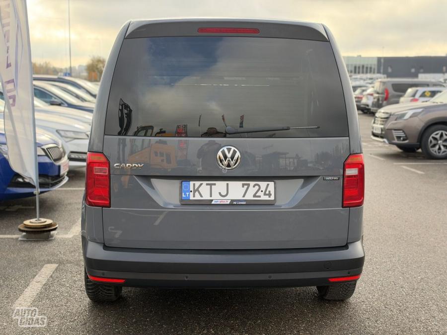 Grey Volkswagen Caddy 2019 in Vilnius, with an engine capacity of 2.00 L and mileage of 211 thousand km for 9999 €, photo 18 on AUTOMOTO.COM.LV