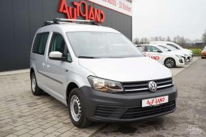Grey Volkswagen Caddy 2020 in Kaunas, with an engine capacity of 1.00 L and mileage of 75 thousand km for 22349 €, photo 5 on AUTOMOTO.COM.LV
