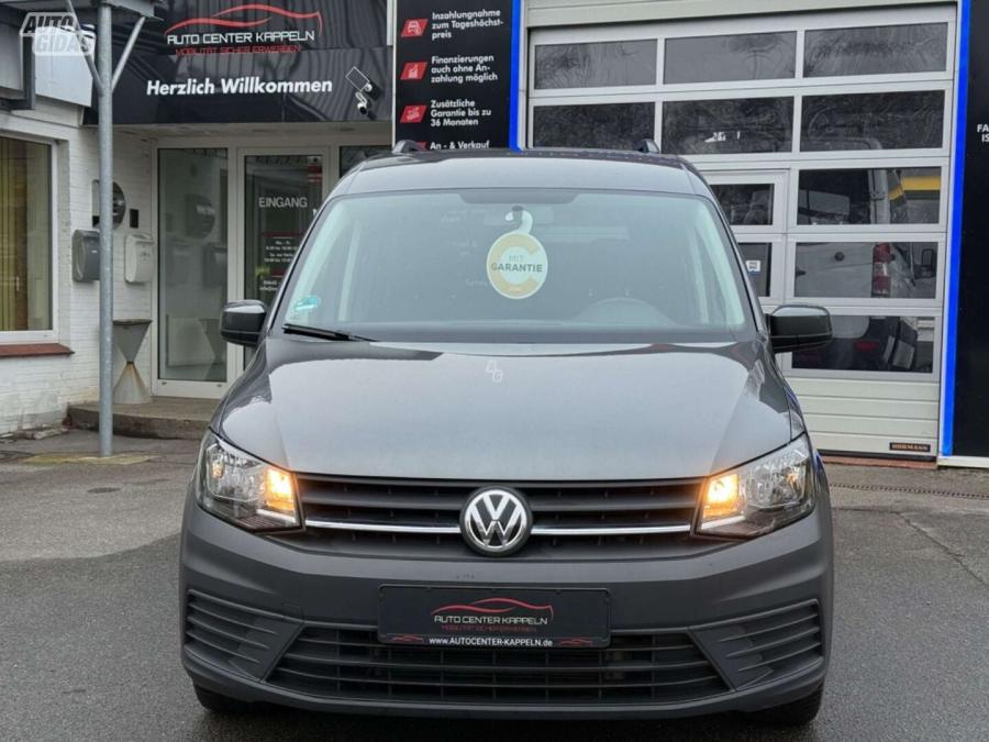 Grey Volkswagen Caddy 2020 in Kaunas, with an engine capacity of 2.00 L and mileage of 94 thousand km for 21688 €, photo 2 on AUTOMOTO.COM.LV