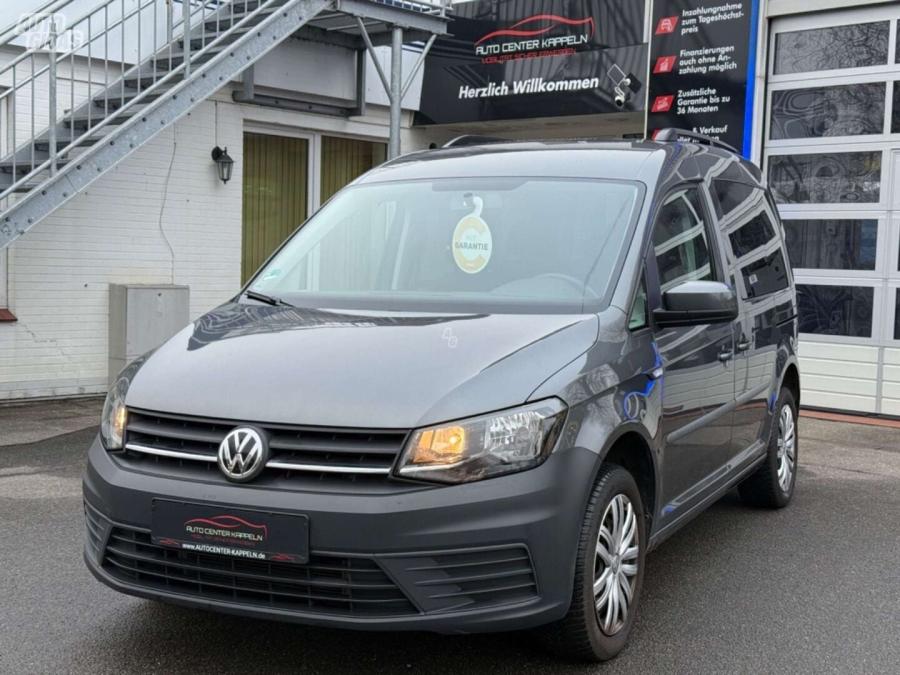 Grey Volkswagen Caddy 2020 in Kaunas, with an engine capacity of 2.00 L and mileage of 94 thousand km for 21688 €, photo 3 on AUTOMOTO.COM.LV
