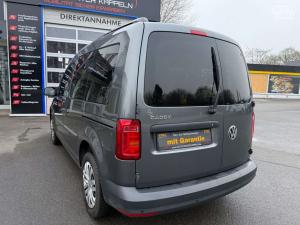 Grey Volkswagen Caddy 2020 in Kaunas, with an engine capacity of 2.00 L and mileage of 94 thousand km for 21688 €, photo 5 on AUTOMOTO.COM.LV
