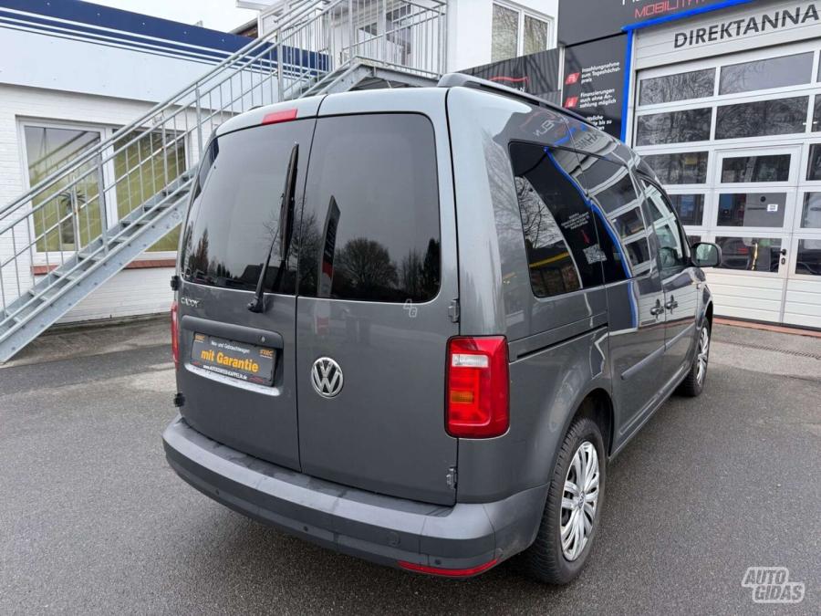Grey Volkswagen Caddy 2020 in Kaunas, with an engine capacity of 2.00 L and mileage of 94 thousand km for 21688 €, photo 6 on AUTOMOTO.COM.LV