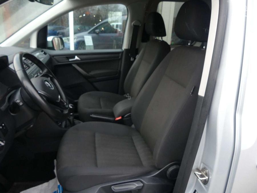 Grey Volkswagen Caddy 2020 in Kaunas, with an engine capacity of 2.00 L and mileage of 65 thousand km for 22630 €, photo 9 on AUTOMOTO.COM.LV