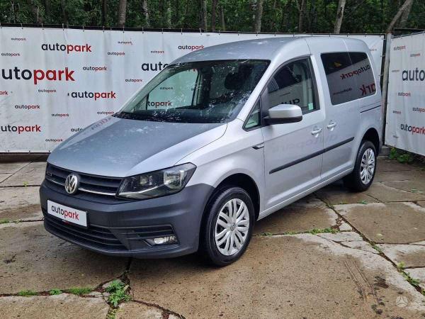 Grey Volkswagen Caddy 2020 in Vilnius, with an engine capacity of 1.97 L and mileage of 132 thousand km for 17900 €, photo 1 on AUTOMOTO.COM.LV