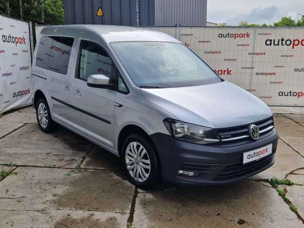 Grey Volkswagen Caddy 2020 in Vilnius, with an engine capacity of 1.97 L and mileage of 132 thousand km for 17900 €, photo 3 on AUTOMOTO.COM.LV