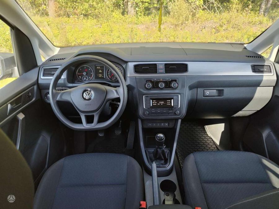 Pelēks Volkswagen Caddy 2020 Kauņa, ar dzinēja tilpumu 2.00 L un nobraukumu 230 tūkst. km par 9999 €, foto 8 vietnē AUTOMOTO.COM.LV